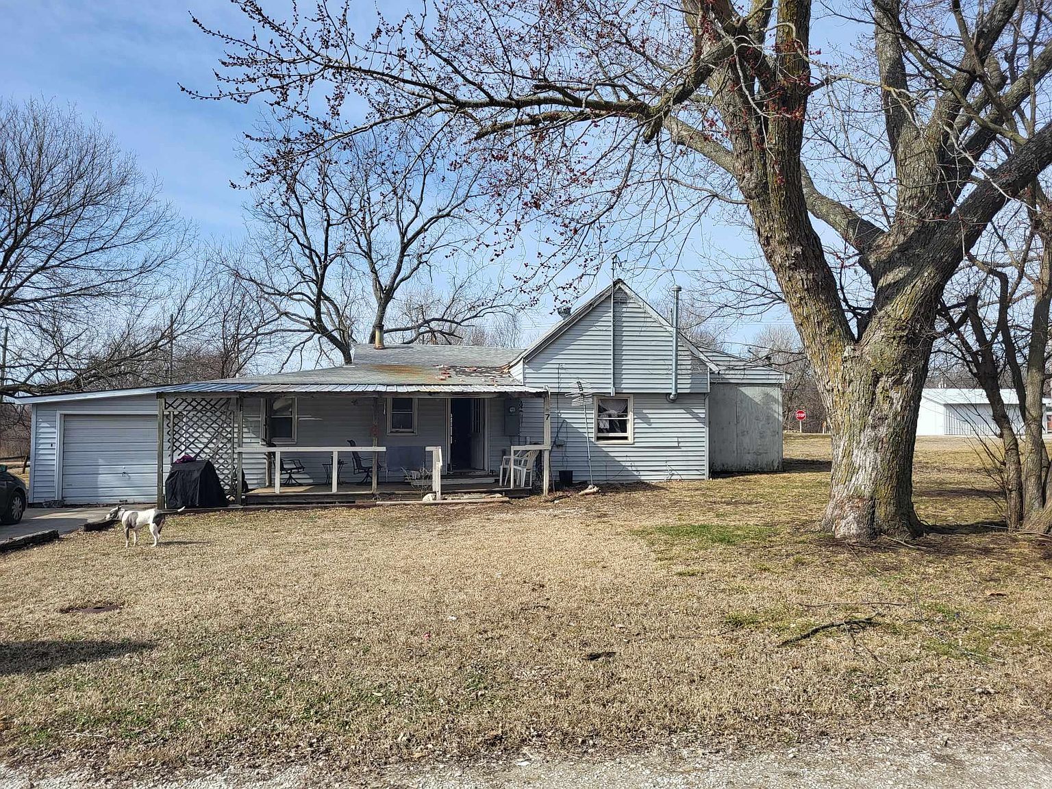 7 Box Street, Arcola, MO 65603 | Zillow