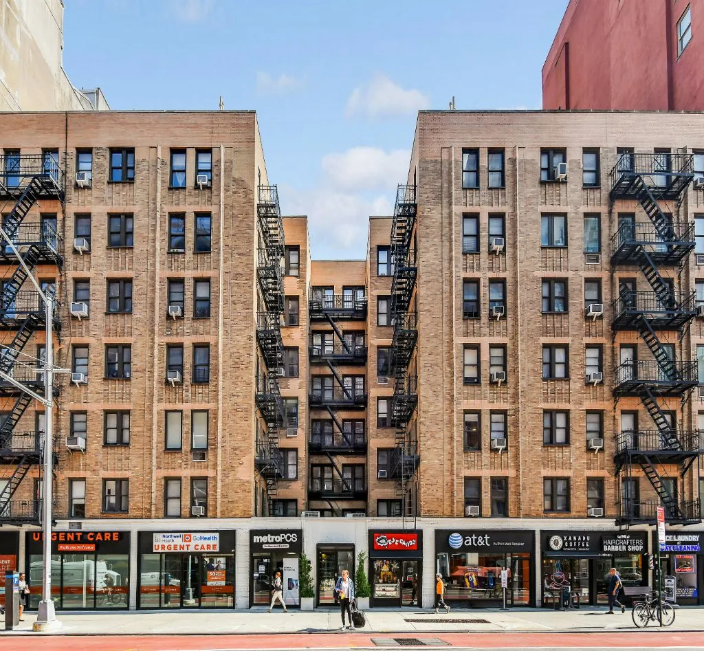 225 West 23rd Street in Chelsea : Sales, Rentals, Floorplans | StreetEasy