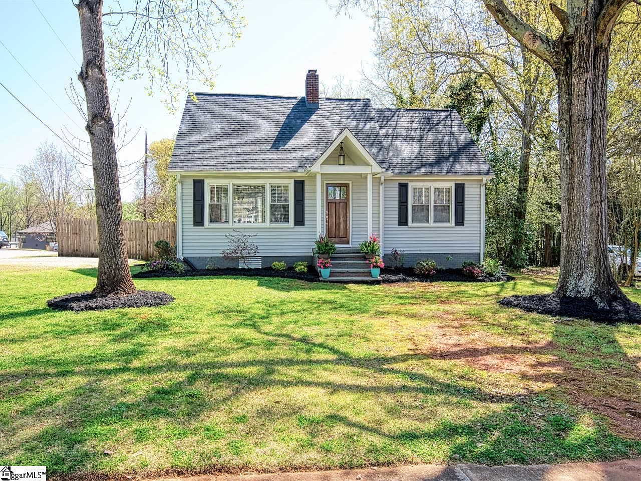320 Summit Dr, Greenville, SC 29609 | Zillow
