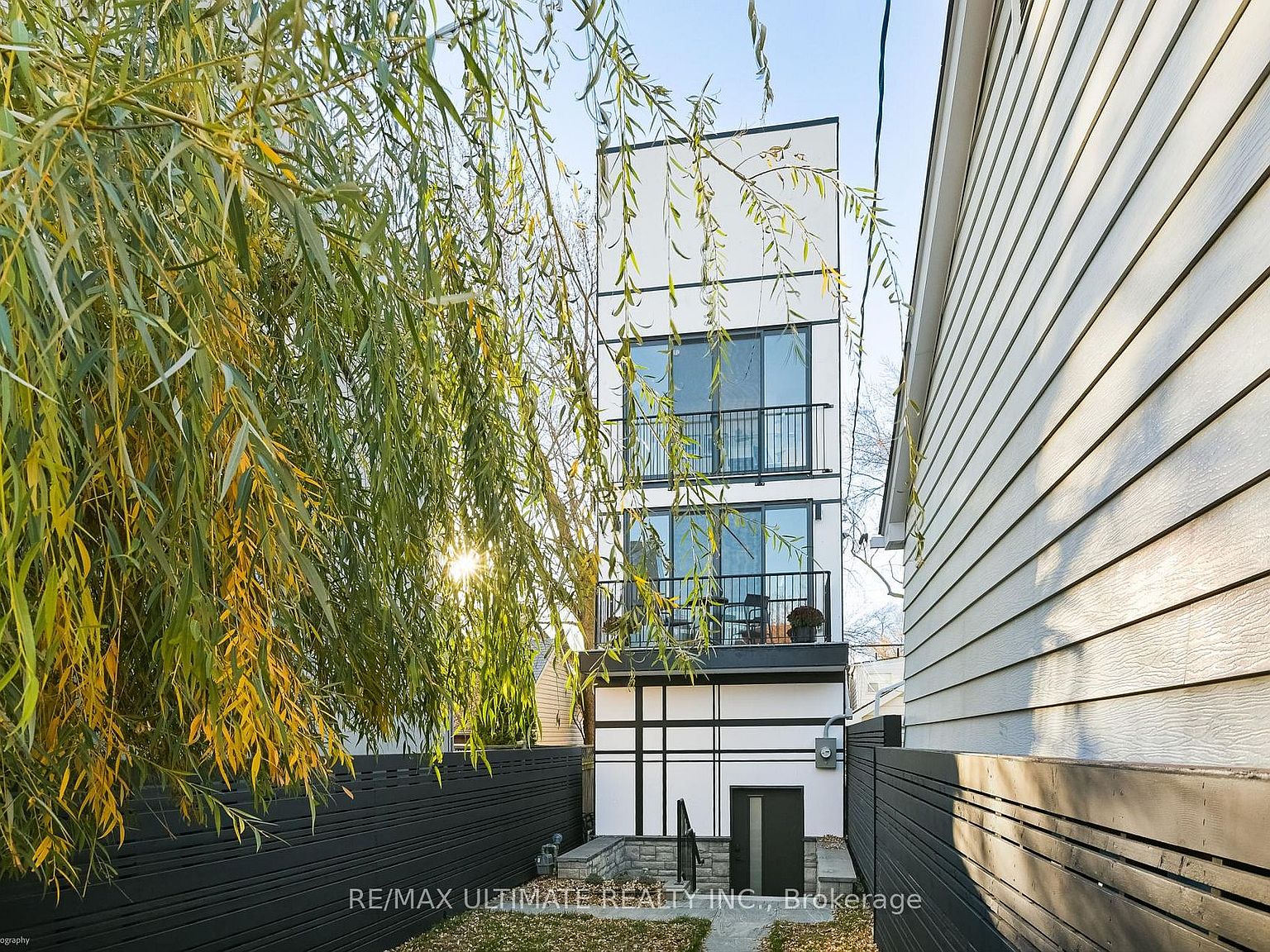 154 Hamilton St, Toronto, ON M4M 2E1 | Zillow