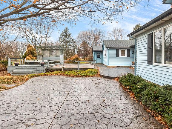 6604 N Hundred East Rd, Stanford, IL 61774 | MLS #11934561 | Zillow