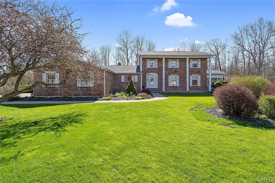 41 Brookwood Dr, Oswego, NY 13126 | Zillow