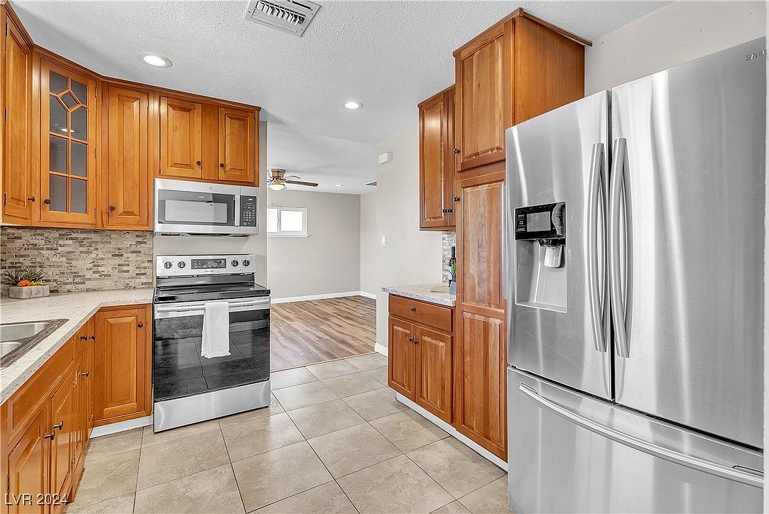 3112 Dillon Ave, North Las Vegas, NV 89030 | Zillow