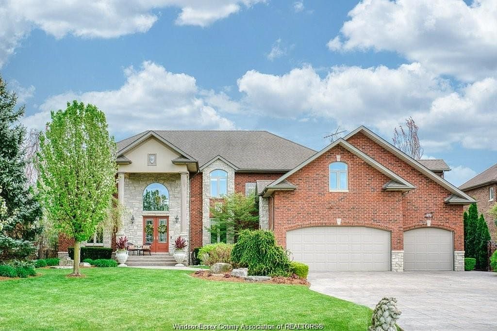 372 Cyanna Ct, Lakeshore, ON N8N 5H1 | MLS #24015540 | Zillow