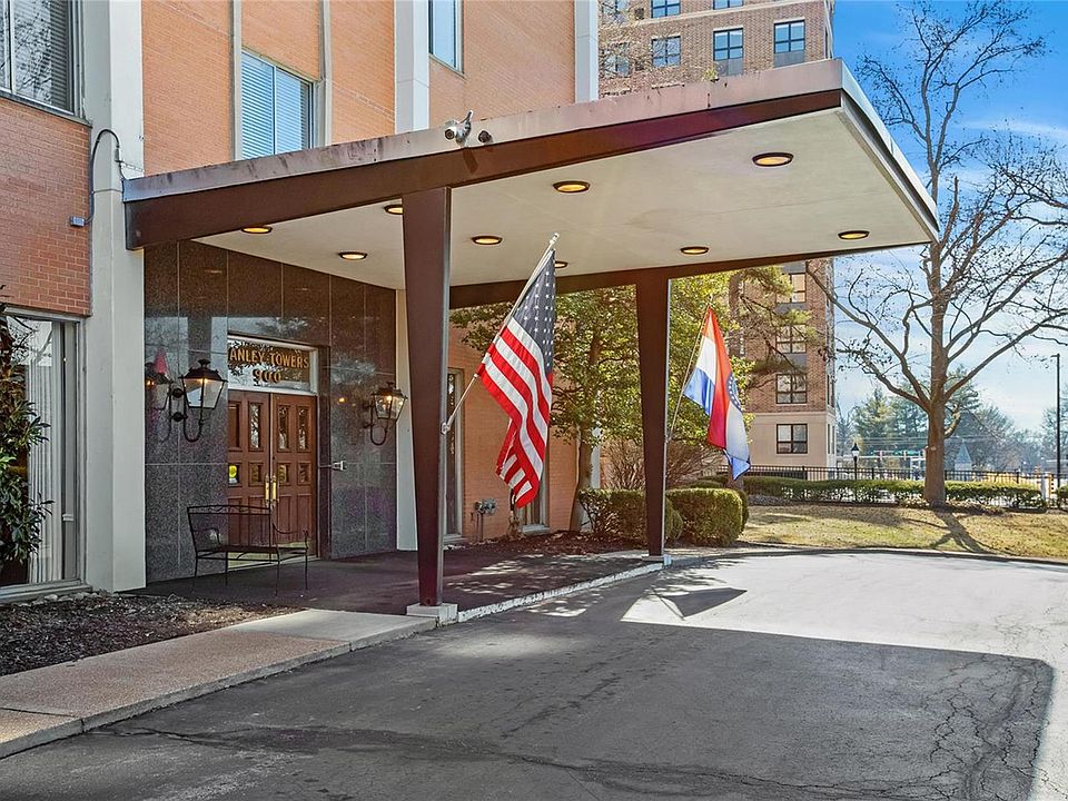 900 S Hanley Rd APT 4A, Saint Louis, MO 63105 | Zillow