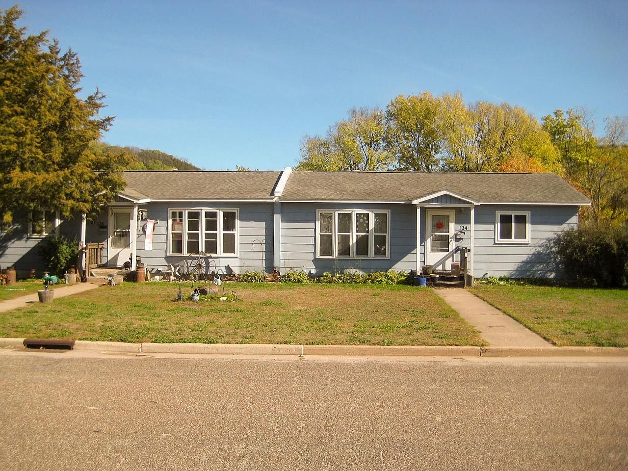 124 & 126 Steiner Terrace, Prairie Du Chien, WI 53821 | Zillow