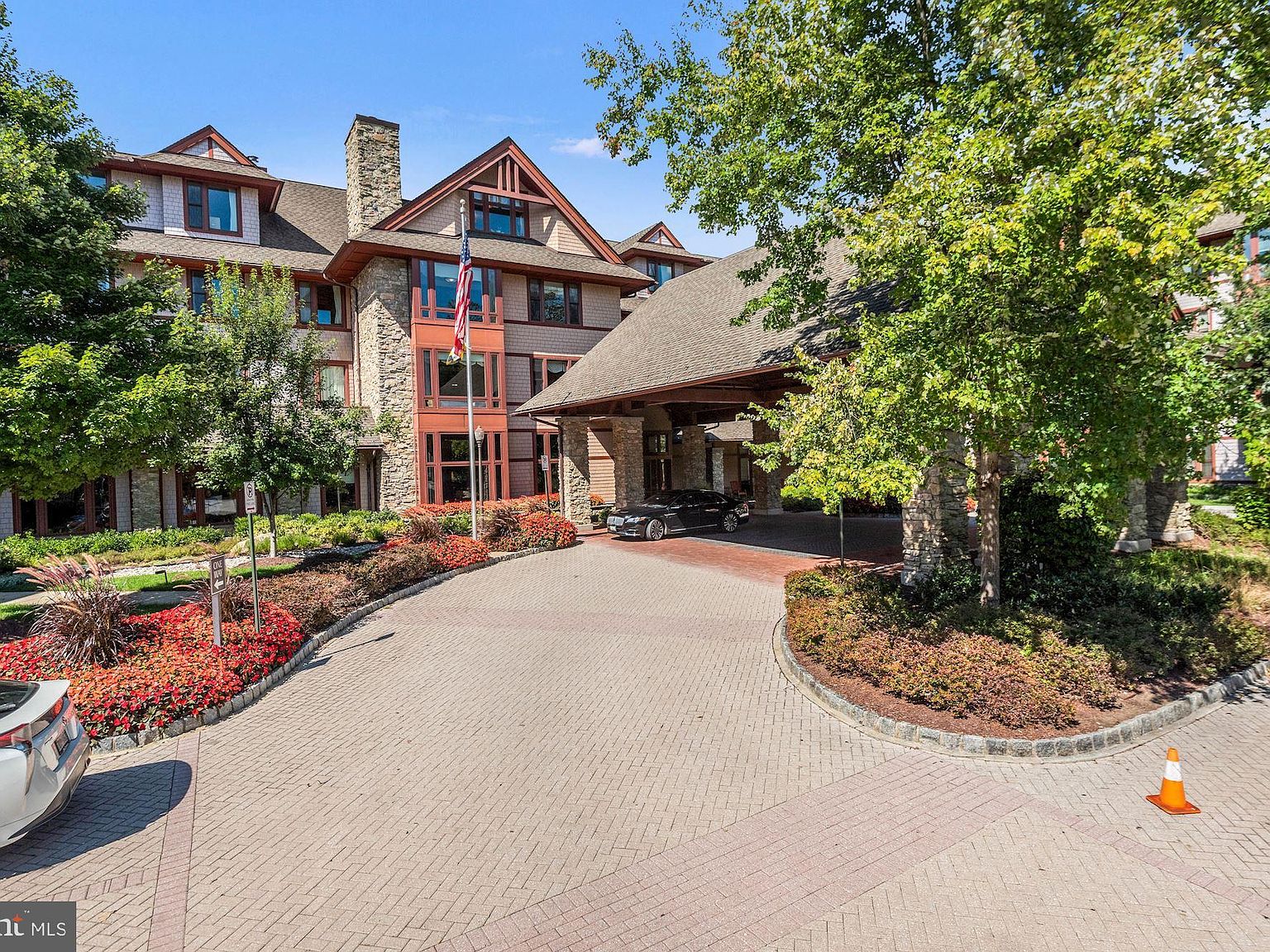 8300 Burdette Rd APT 563, Bethesda, MD 20817 | Zillow