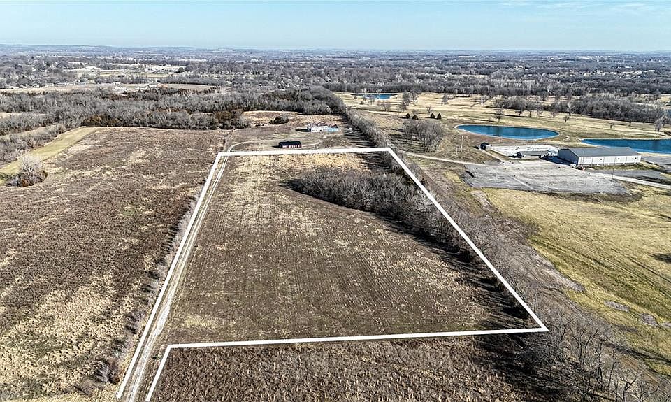 39906 E White Rd, Oak Grove, MO 64075 | Zillow