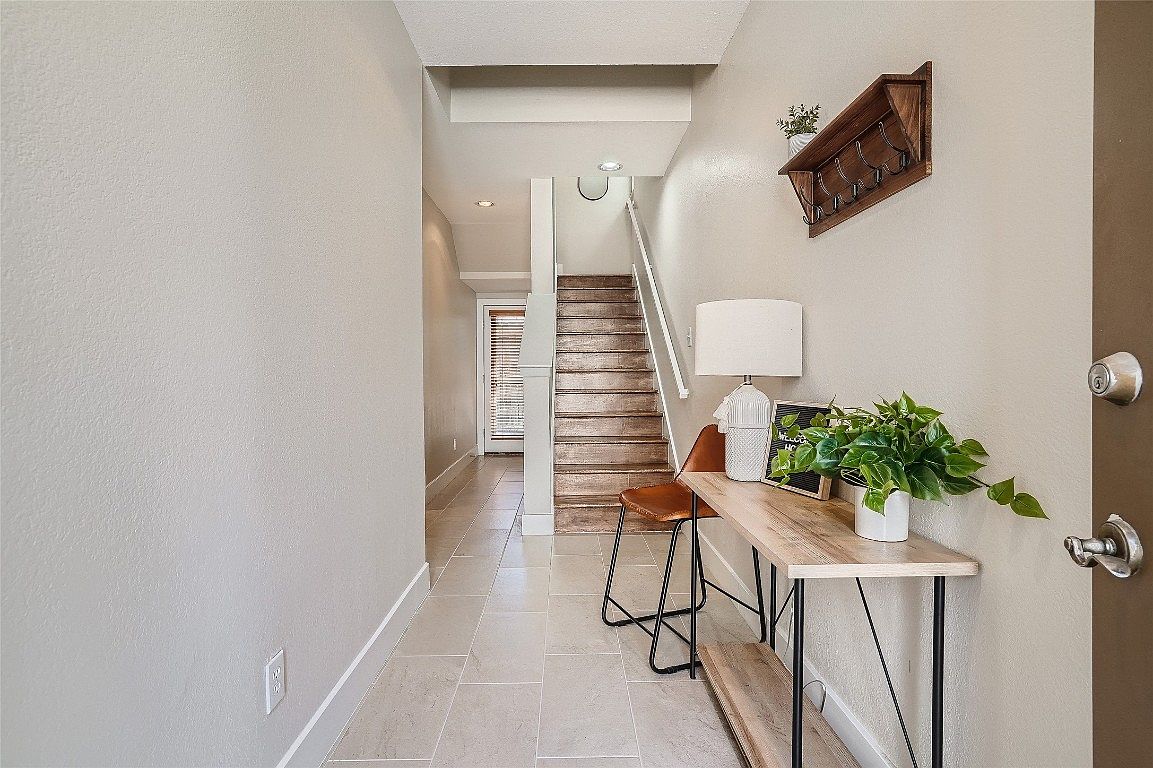 4830 Cedar Springs Rd APT 22, Dallas, TX 75219 | Zillow