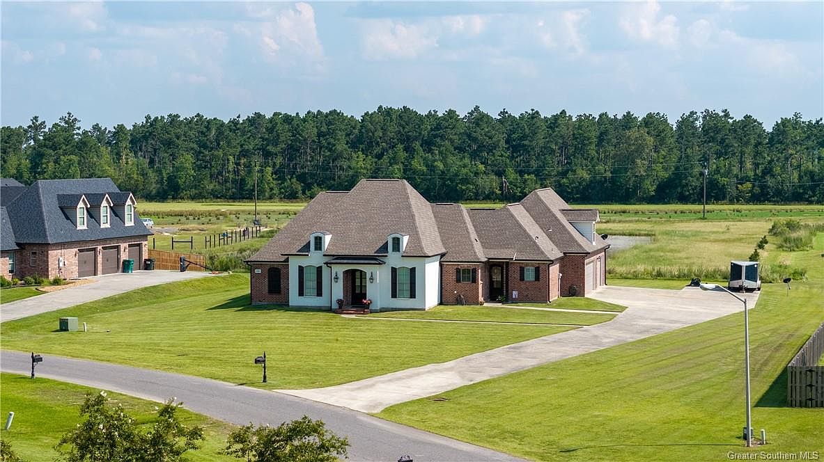 1445 Bluff Ridge Rd, Lake Charles, LA 70611 | Zillow