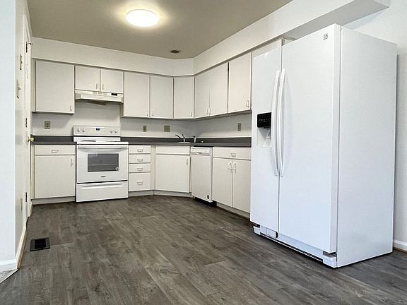 627 Sail Fish Quay, Chesapeake, VA 23320 | Zillow