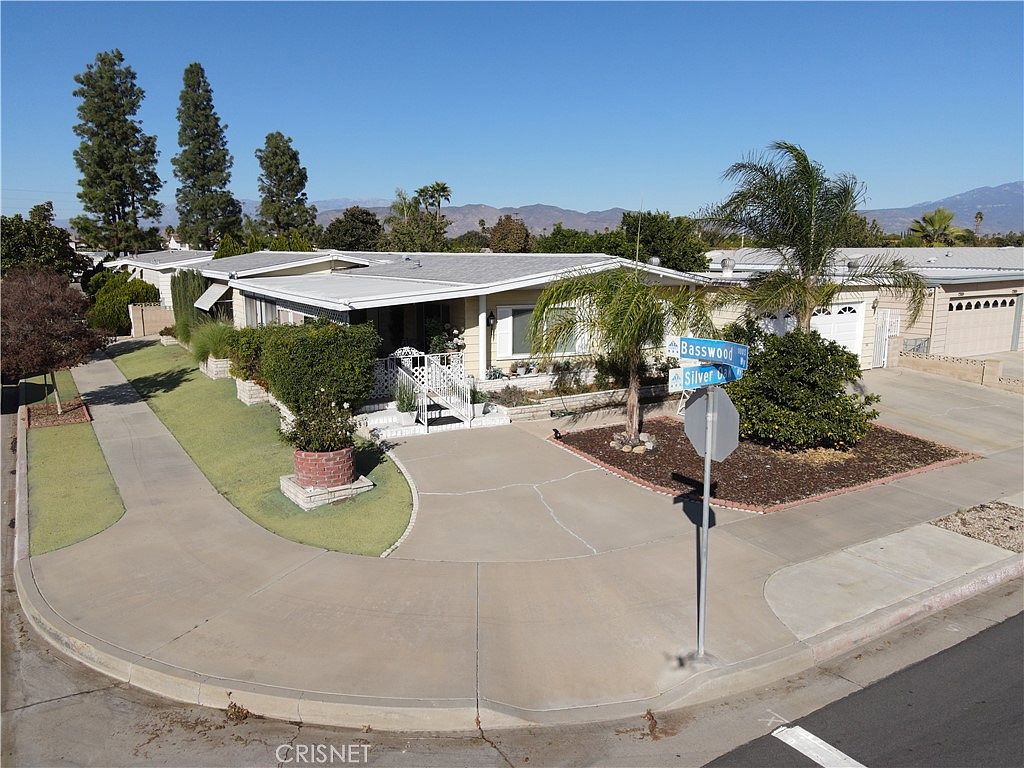 2964 Silver Oak Way, Hemet, CA 92545 | Zillow
