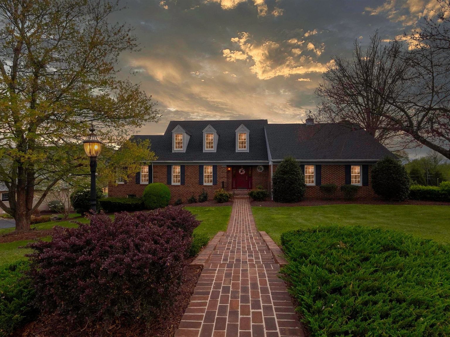 1605 Summit Dr, Waynesboro, VA 22980 | MLS #663520 | Zillow