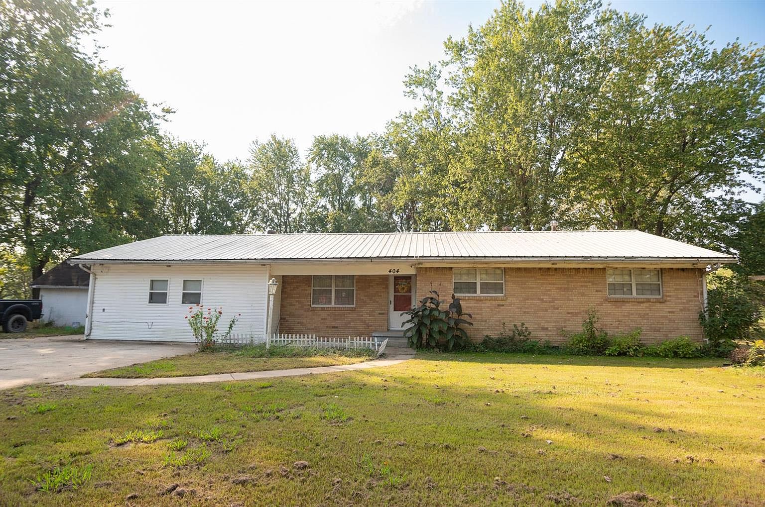 404 Kathy Ln, Poplar Bluff, MO 63901 | Zillow