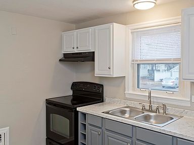 1060 Liberty St, Springfield, MA 01104 | Zillow