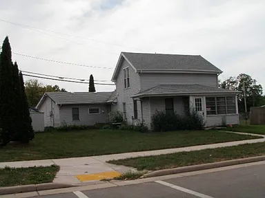 224 Baldwin St Sharon WI | Zillow