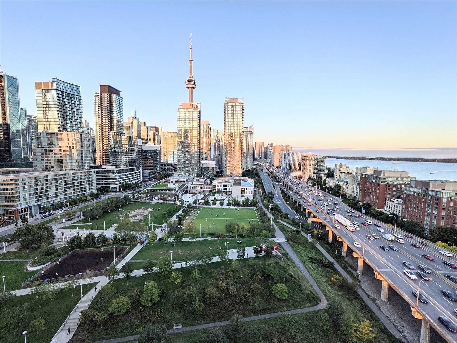 75 Queens Wharf Rd #2105, Toronto, ON M5V 0J8 | Zillow