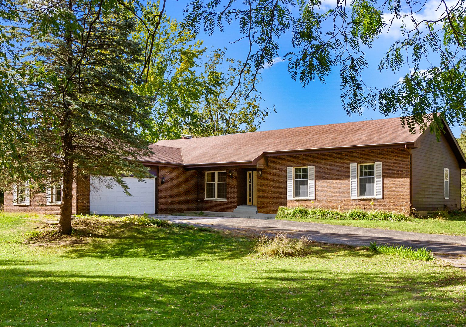 19213 State Route 173, Harvard, IL 60033 | Zillow