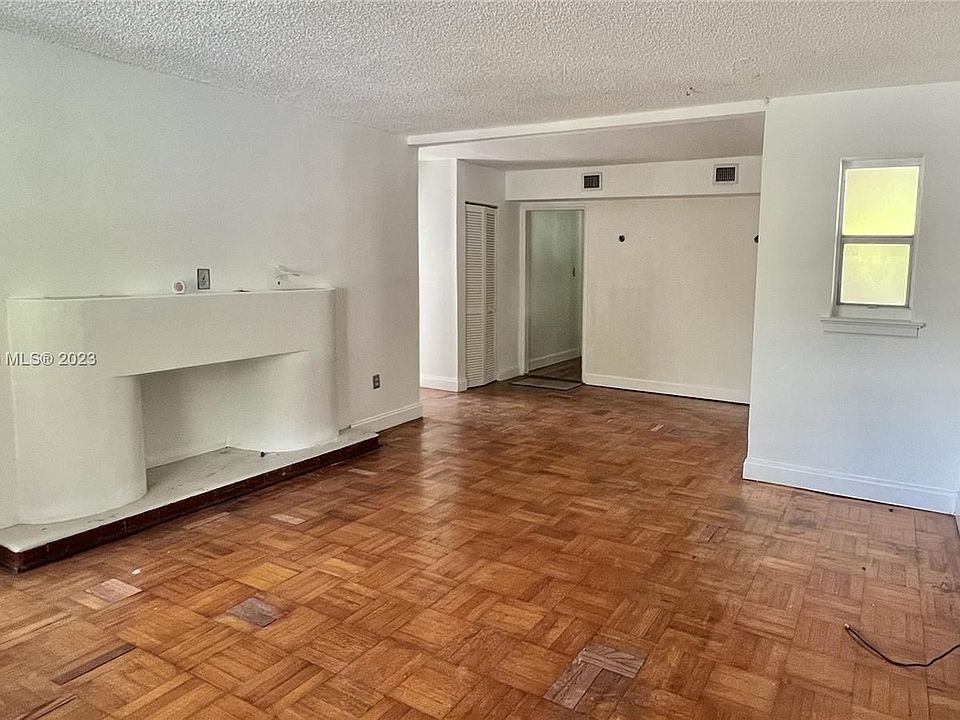 342 SW 29th Rd Miami, FL | Zillow - Apartments for Rent in Miami