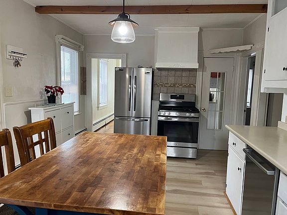 18 Cross St #1, Manville, RI 02838 | Zillow