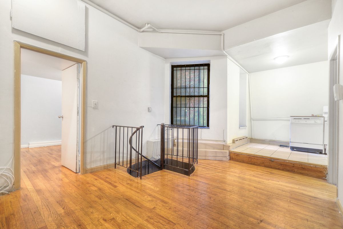 416 E 71st St APT 1, New York, NY 10021 | Zillow