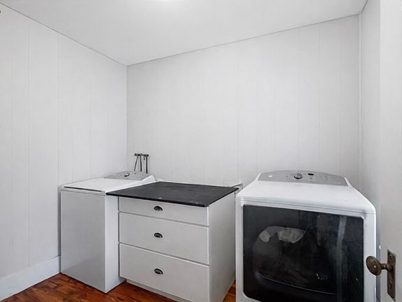 41 Elm St #1, Auburn, MA 01501 | Zillow