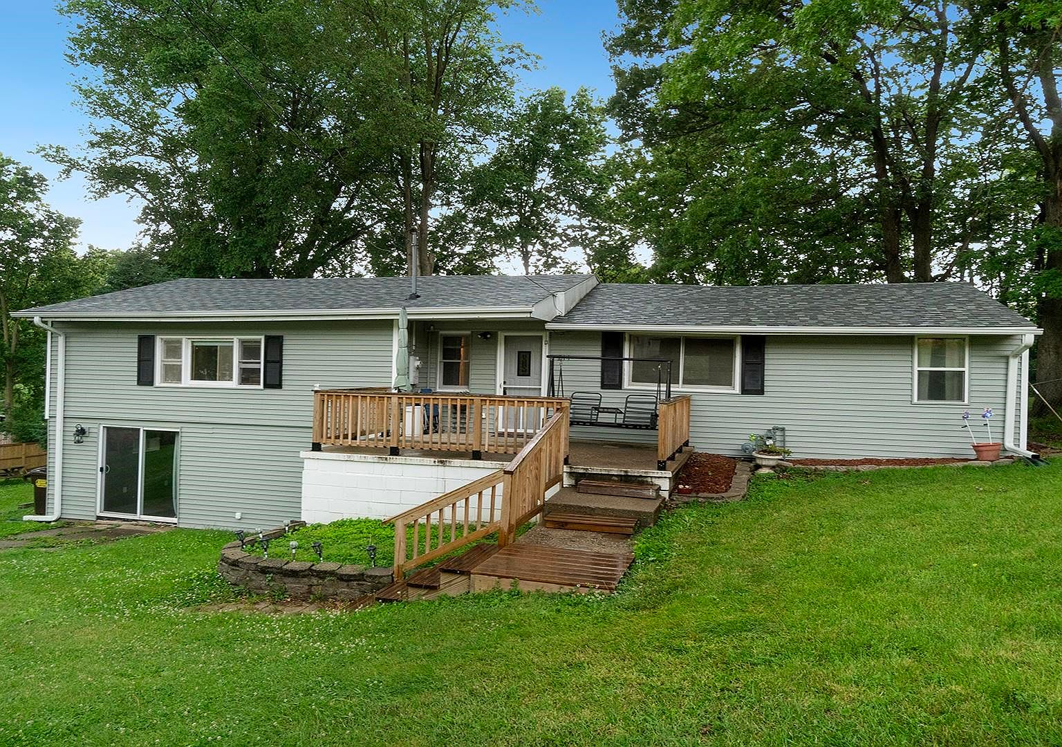 214 N Etnyre Ave, Oregon, IL 61061 | Zillow