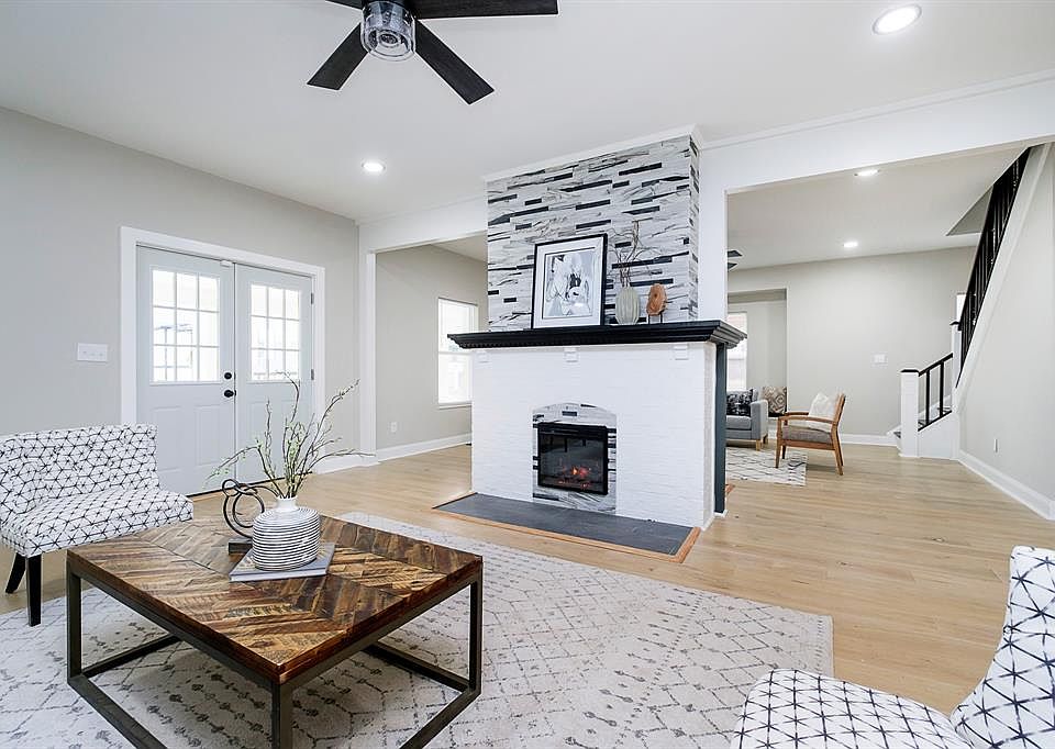 3250 Ruckle St, Indianapolis, IN 46205 | Zillow