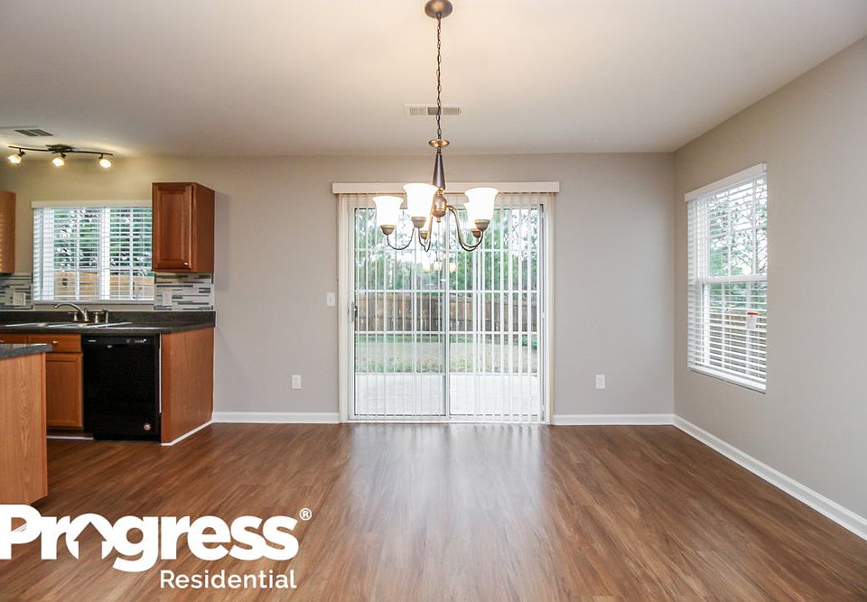 305 Silver Spring St, Dallas, GA 30157 | Zillow