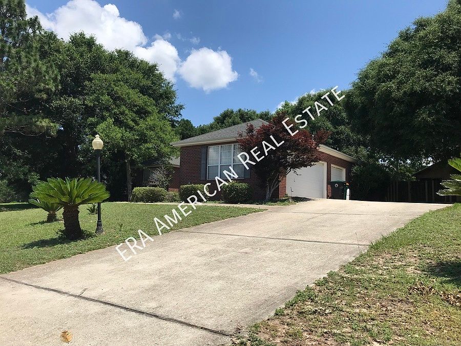 2729 Paddock Cir, Crestview, FL 32536 | Zillow
