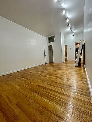 305 Spring St APT 1C, New York, NY 10013 | Zillow