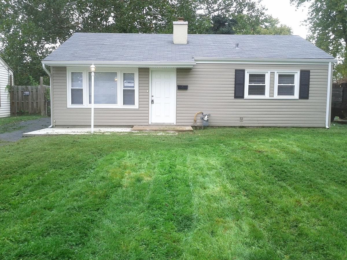 11225 Saint Shawn Ln, Saint Ann, MO 63074 | Zillow