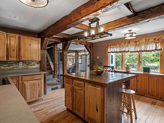 21 Bungy Road, Colebrook, NH 03576 | MLS #5000339 | Zillow