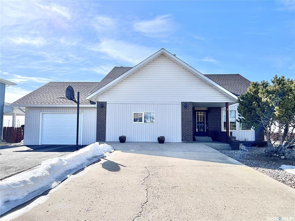 8 Maple PLACE, Outlook, SK S0L 2N0 | MLS #SK964967 | Zillow