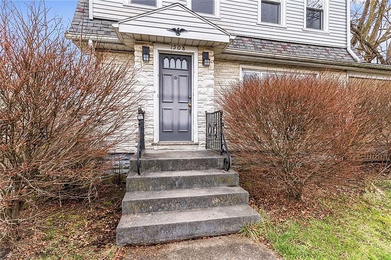 1508 Roemer Blvd, Farrell, PA 16121 | Zillow