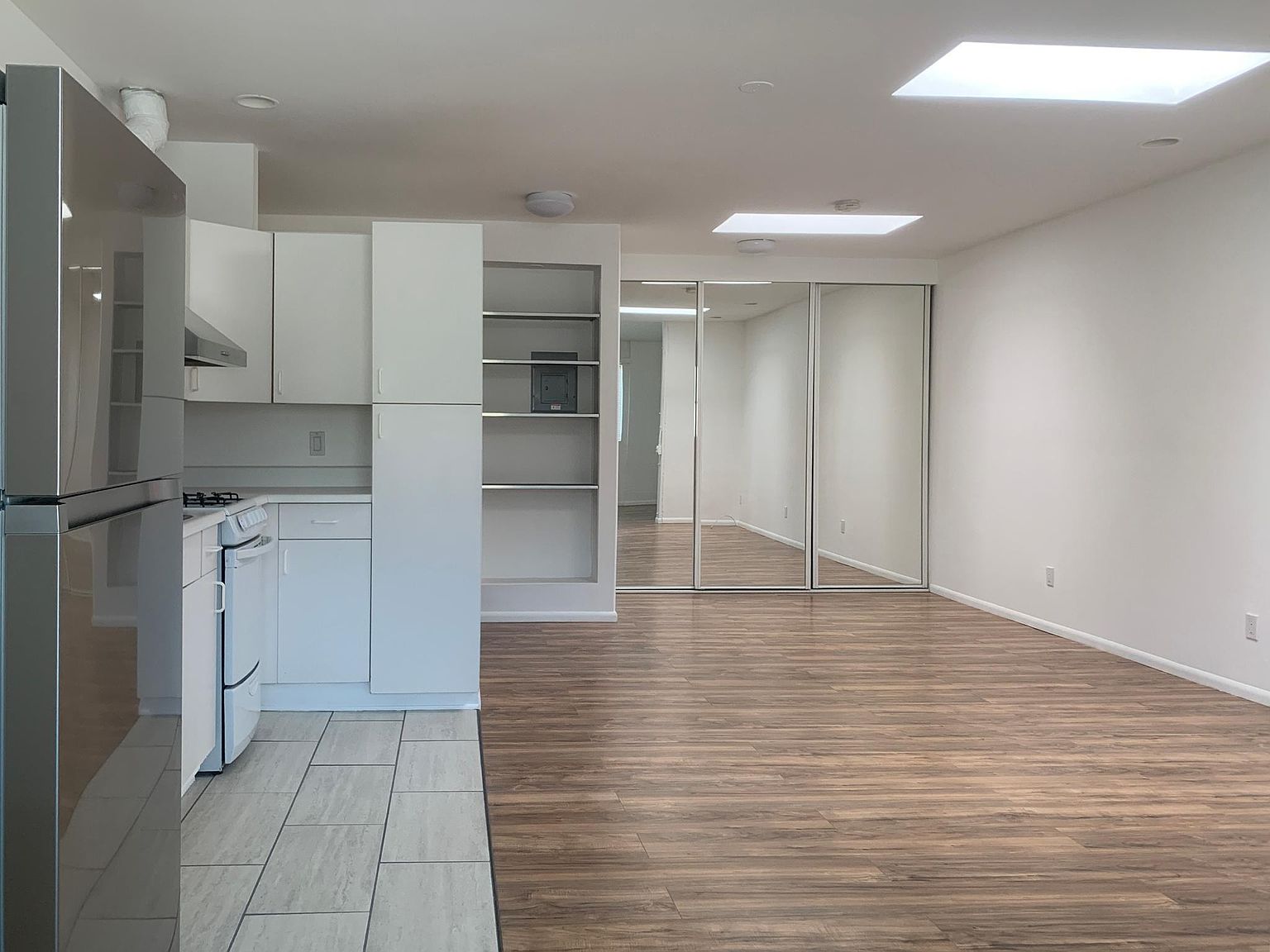 2727 E Colorado Blvd APT B, Pasadena, CA 91107 | Zillow