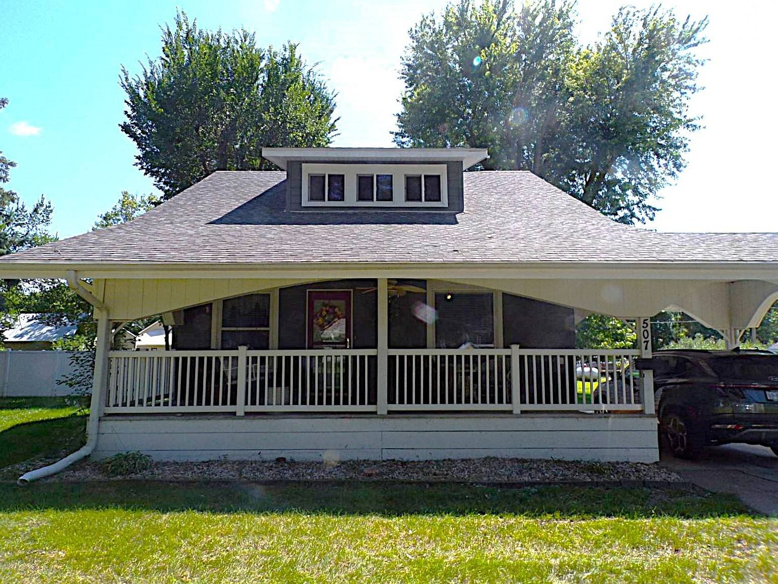 507 Center Ave, Wolbach, NE 68882 | MLS #11554278 | Zillow