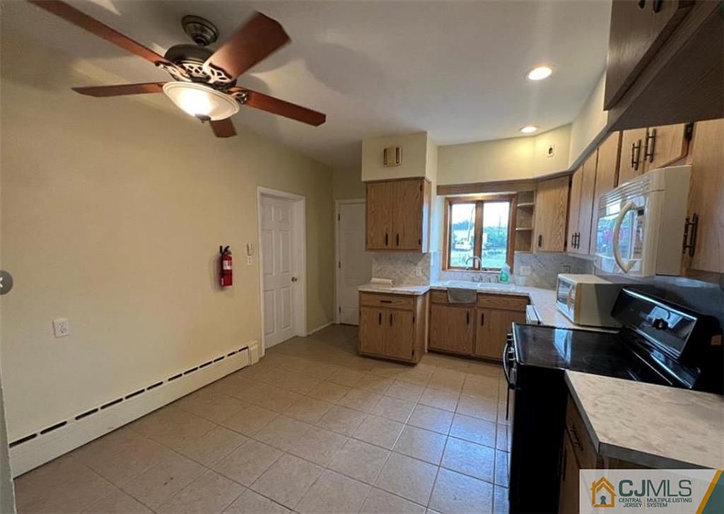 1061 King Georges Post Rd #1, Edison, NJ 08837 | Zillow