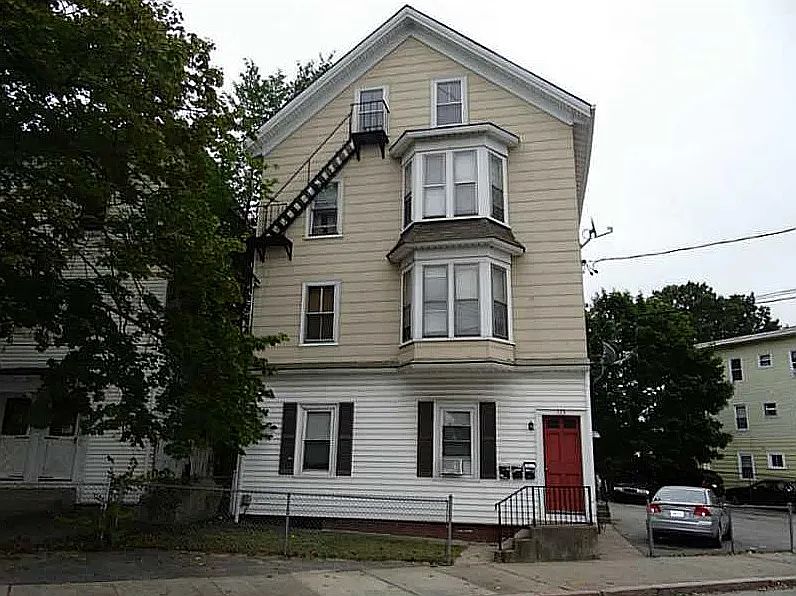 111 Knowles St #2, Pawtucket, RI 02860 | Zillow