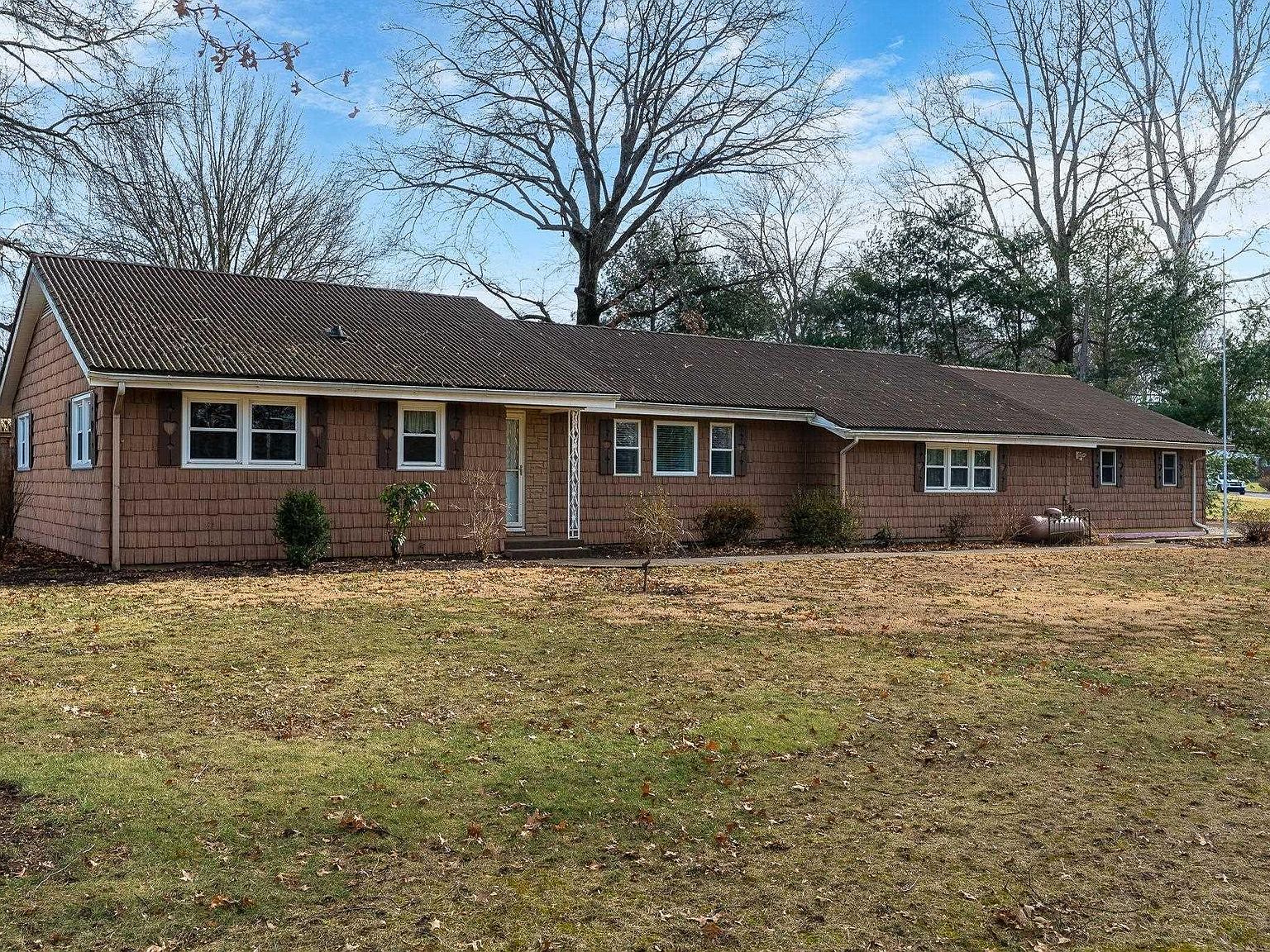 500 Riley Rd, Delphi, IN 46923 | Zillow