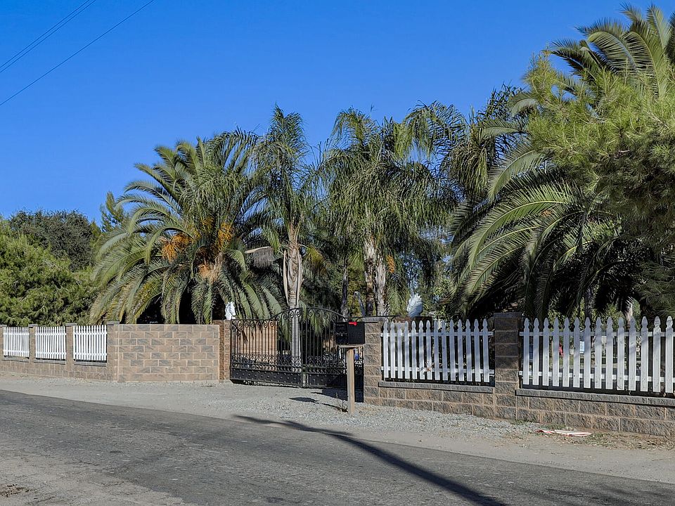 860 W Riverdale Avenue, Riverdale, CA 93656 | Zillow