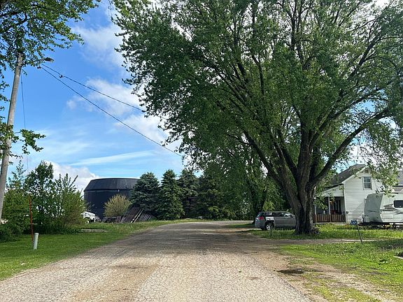 4684 Goldenrod Ave, Toeterville, IA 50481 | Zillow