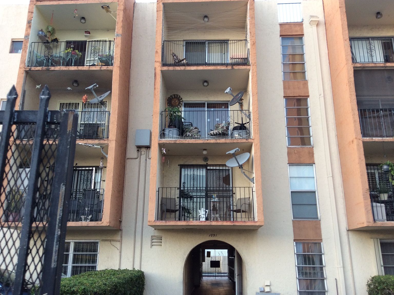 1051 SW 1st St APT 311, Miami, FL 33130 | Zillow