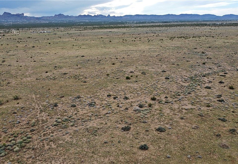 10 S Santa Maria Rd, Golden Valley, AZ 86413 | Zillow