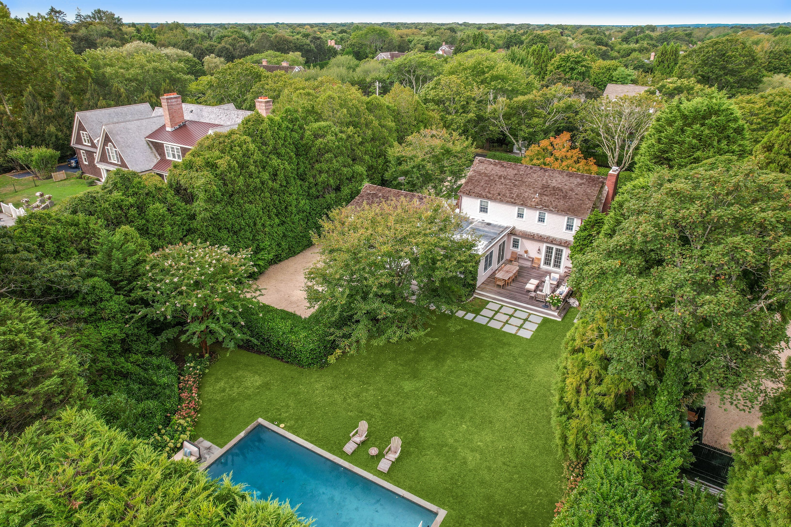 48 Captains Neck Ln, Southampton, NY 11968 | Out East