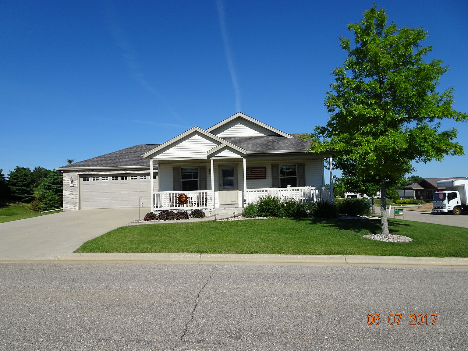 455 Leroy Ln, Jefferson, WI 53549 | Zillow