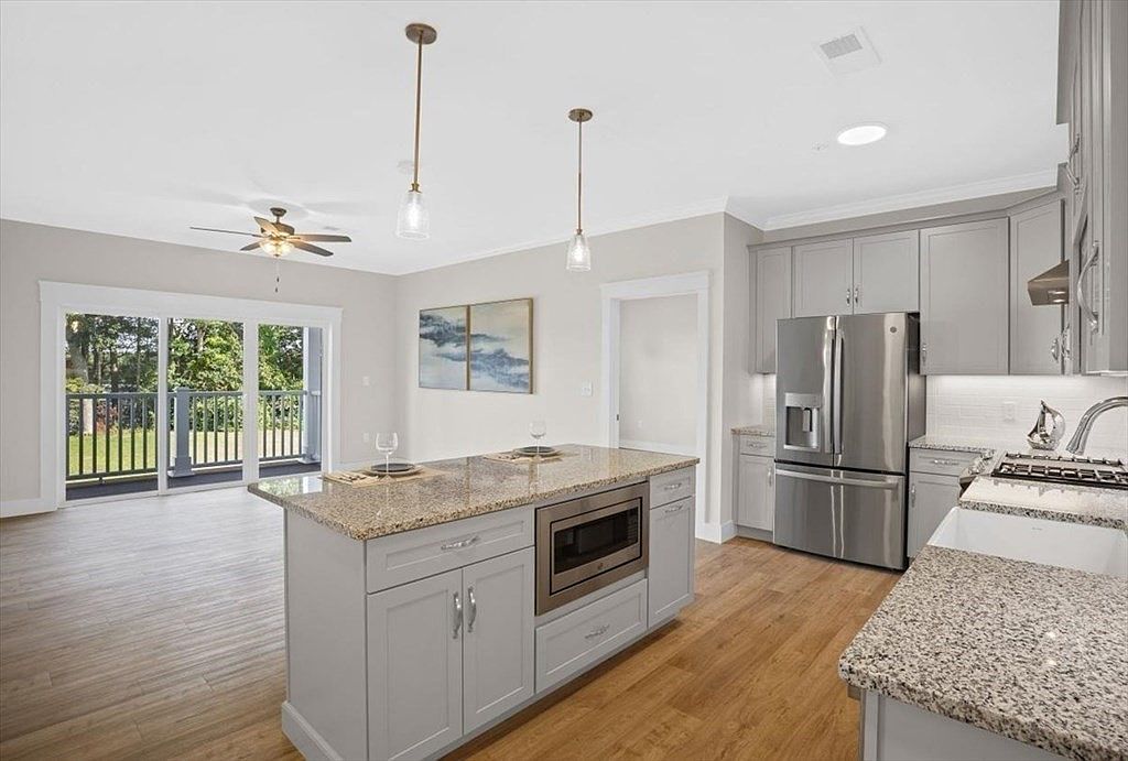 57 Long Point Rd #301, Lakeville, MA 02347 | Zillow
