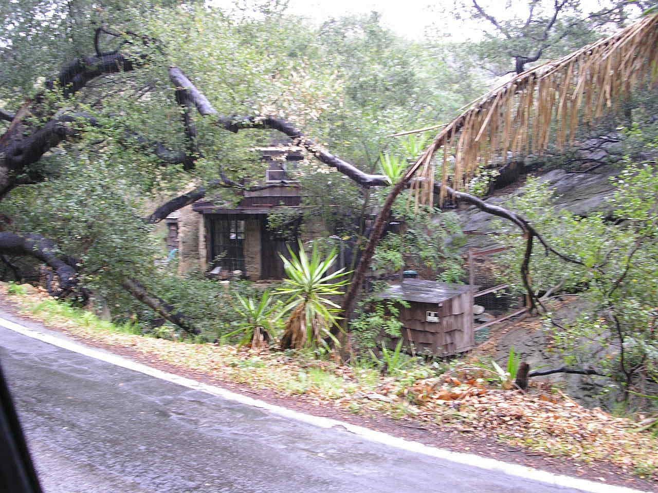 27 Box Canyon Rd, Canoga Park, CA 91304 | Zillow