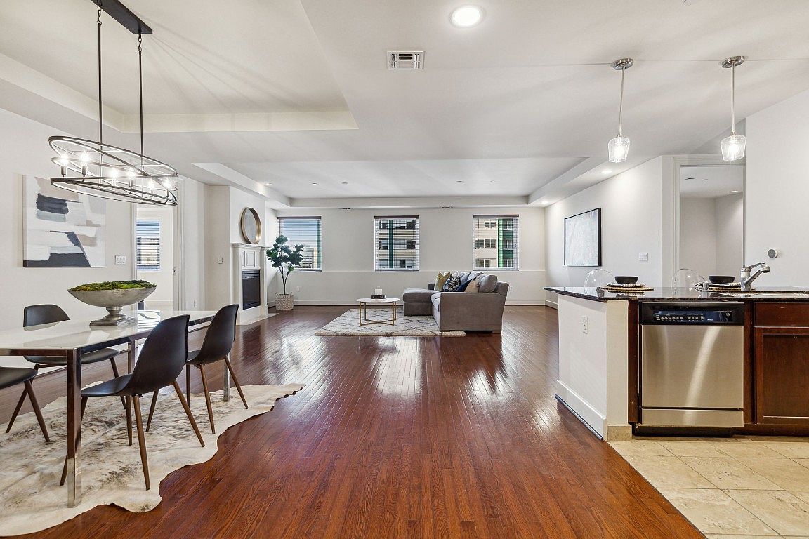 1505 Elm St APT 1404, Dallas, TX 75201 | MLS #20461798 | Zillow