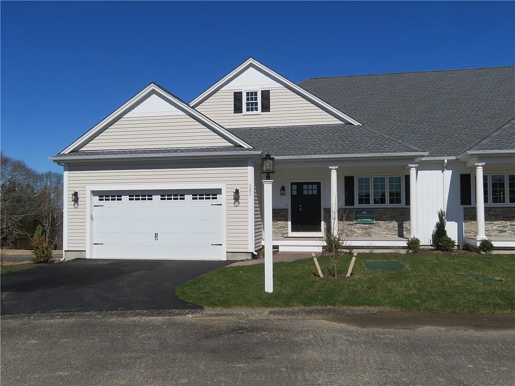 54 Joseph Ct UNIT 12, Saunderstown, RI 02874 | Zillow